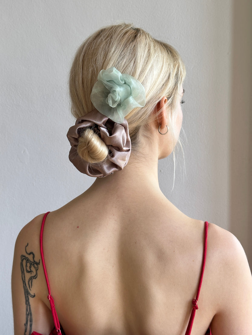 Chandelier Charm Scrunchie – Room Shop